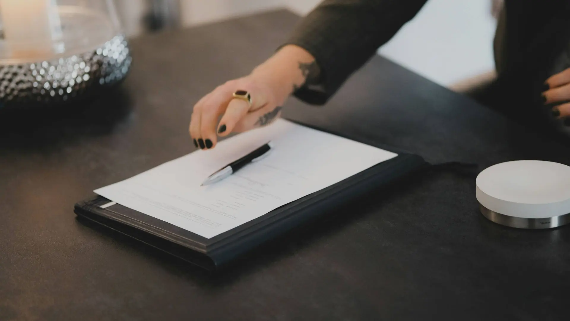 Contrato indefinido: Reduce riesgo y aumenta retención de talento